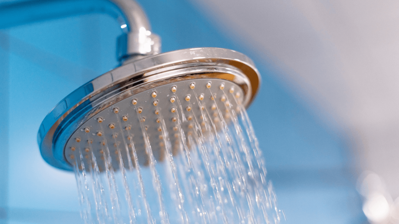 Os 7 Melhores Chuveiros com Pressurizador : seu guia de compras