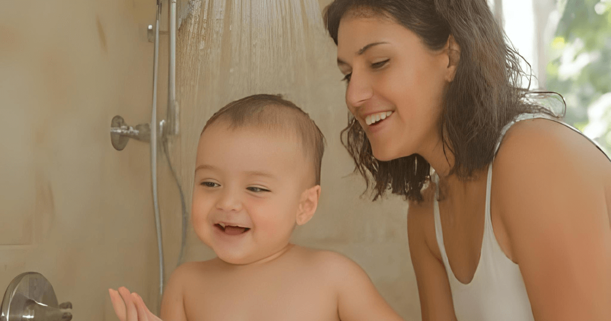 Banho de Chuveiro ou de Banheira no Bebê? - O Que Você Precisa Saber